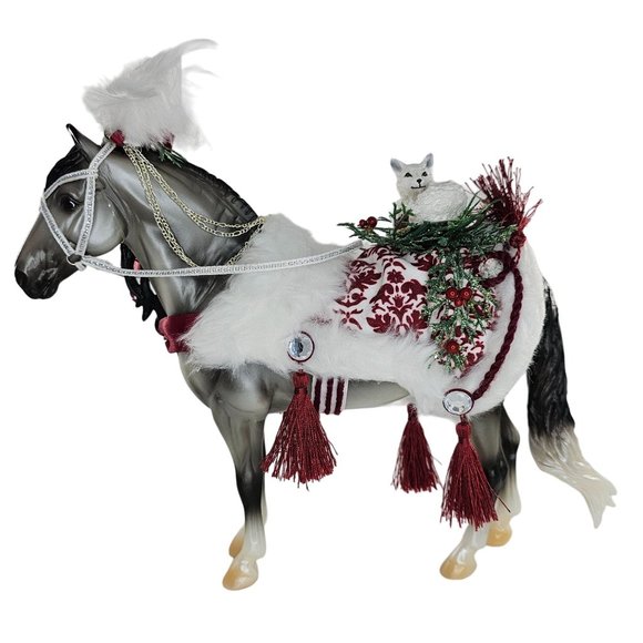 Breyer | Holiday | Breyer 22 Holiday Collection Horse Arctic Grandeur ...